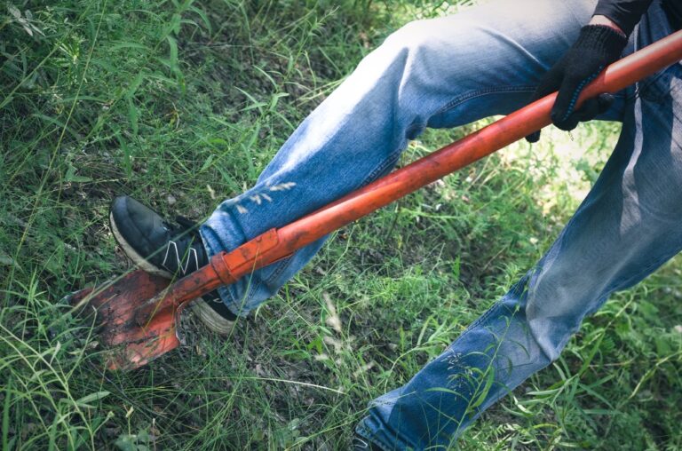 Spade med træskaft & ergonomisk spade - Gode tilbud på spader